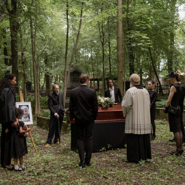 The Tradition of Wearing Black to Funerals: An Exploration Through Time ...